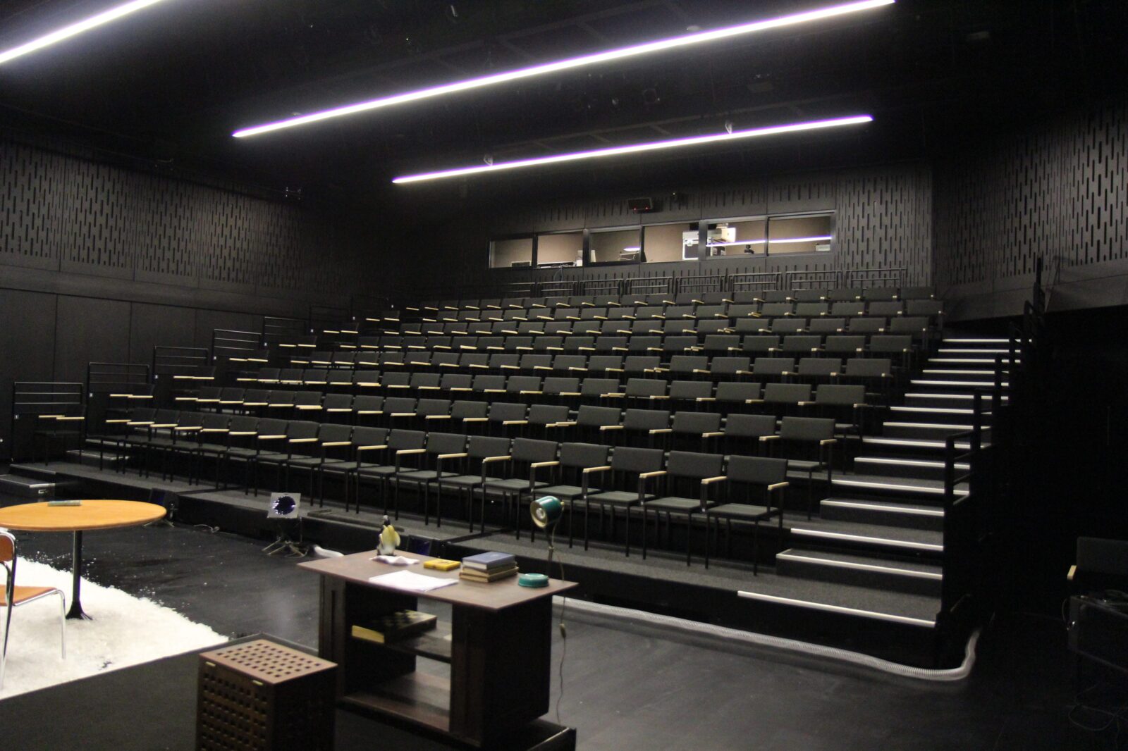 Ugala teater kutsub näitlejaid osalema Oleg Lojevski laboratooriumis ...