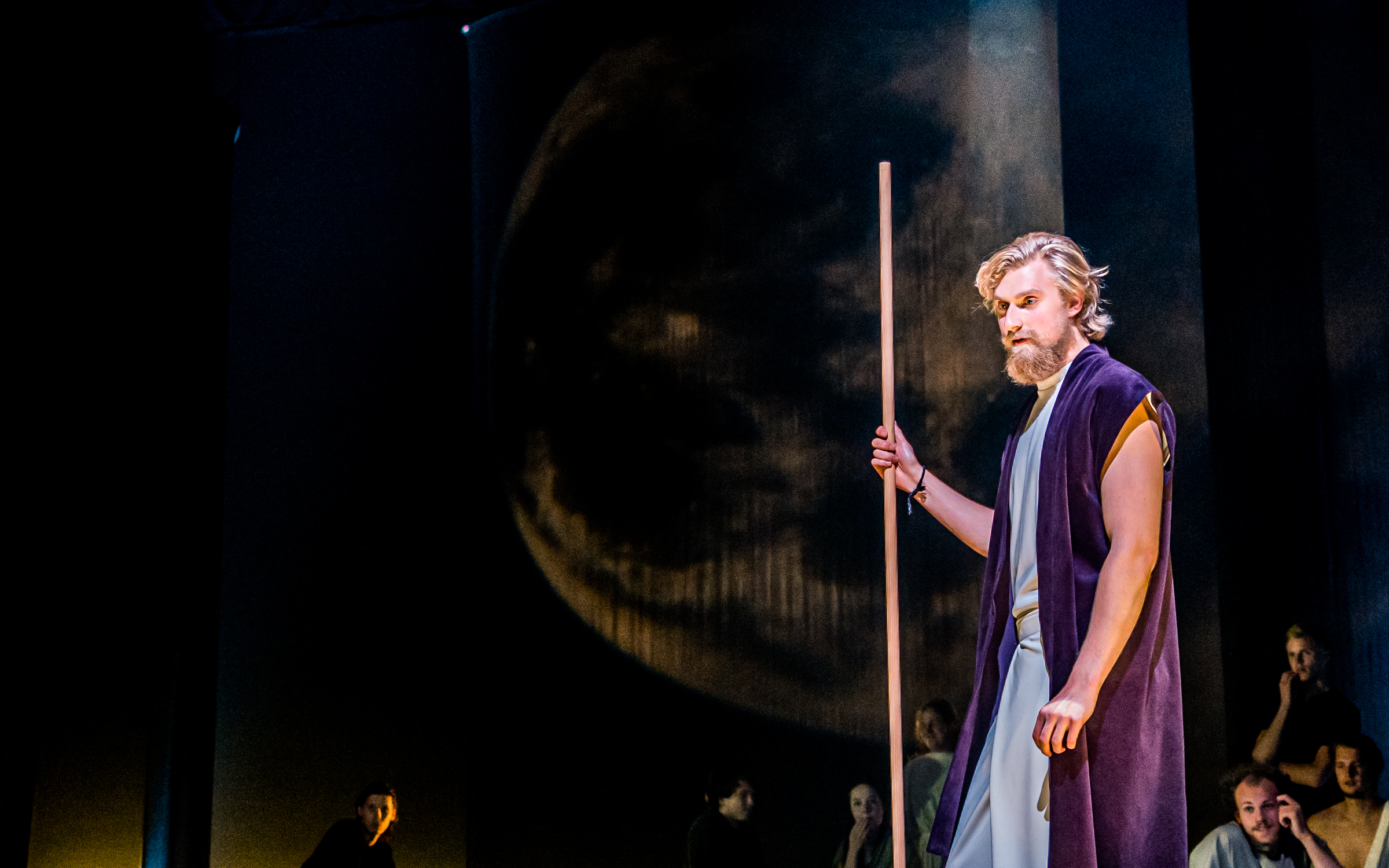 "Suveöö unenägu" etendused jäävad 22. ja 27. oktoobril ära - Ugala Teater