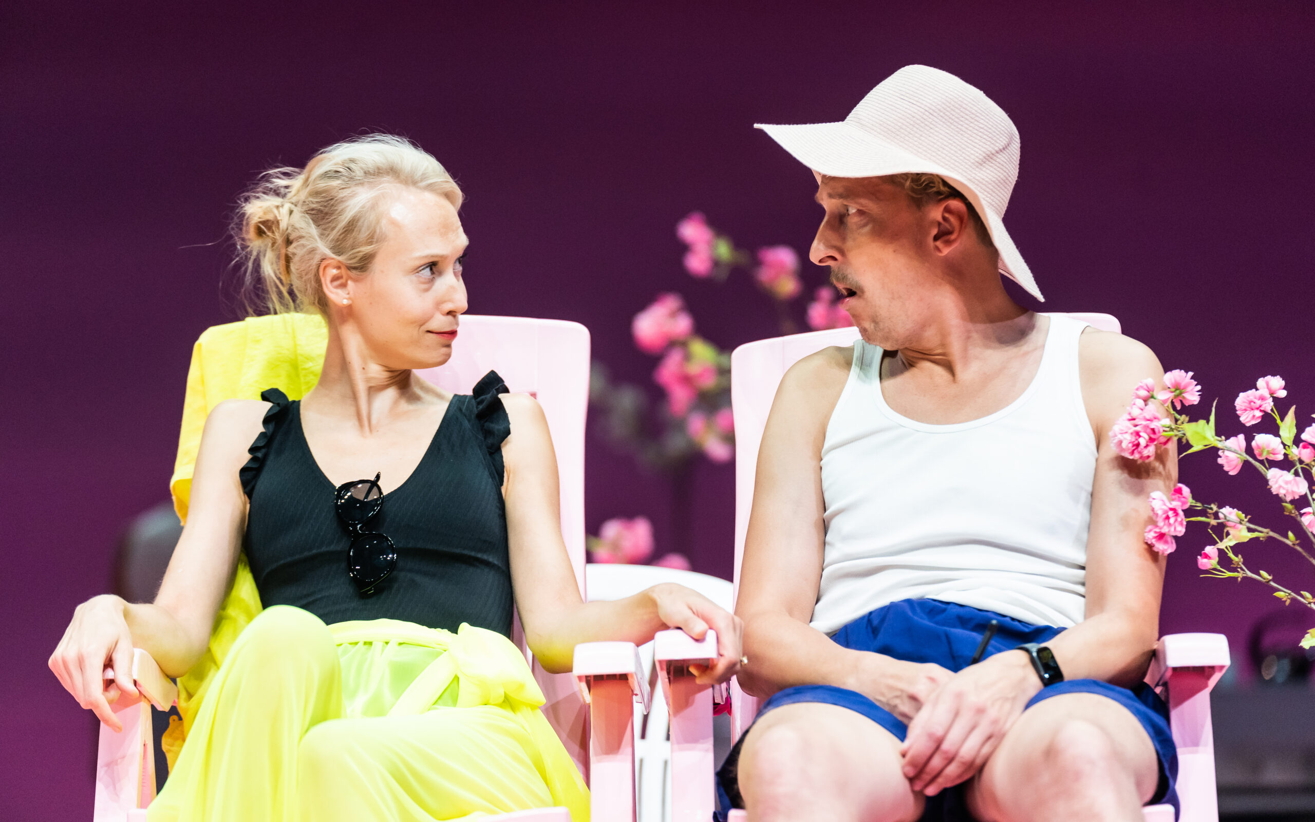 Ugala avab nädalavahetusel “Kirsiaia" ja avapeoga 103. hooaja - Ugala ...